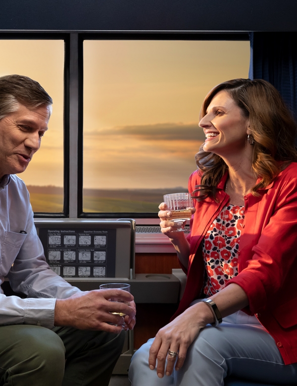 Meals and Dining Onboard Amtrak | Amtrak Vacations®