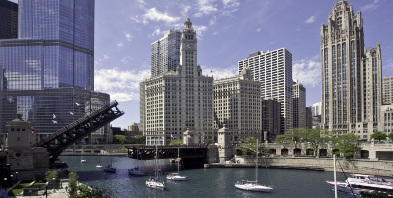 Rocky Mountains to Arches & Canyonlands | Chicago | Amtrak Vacations®