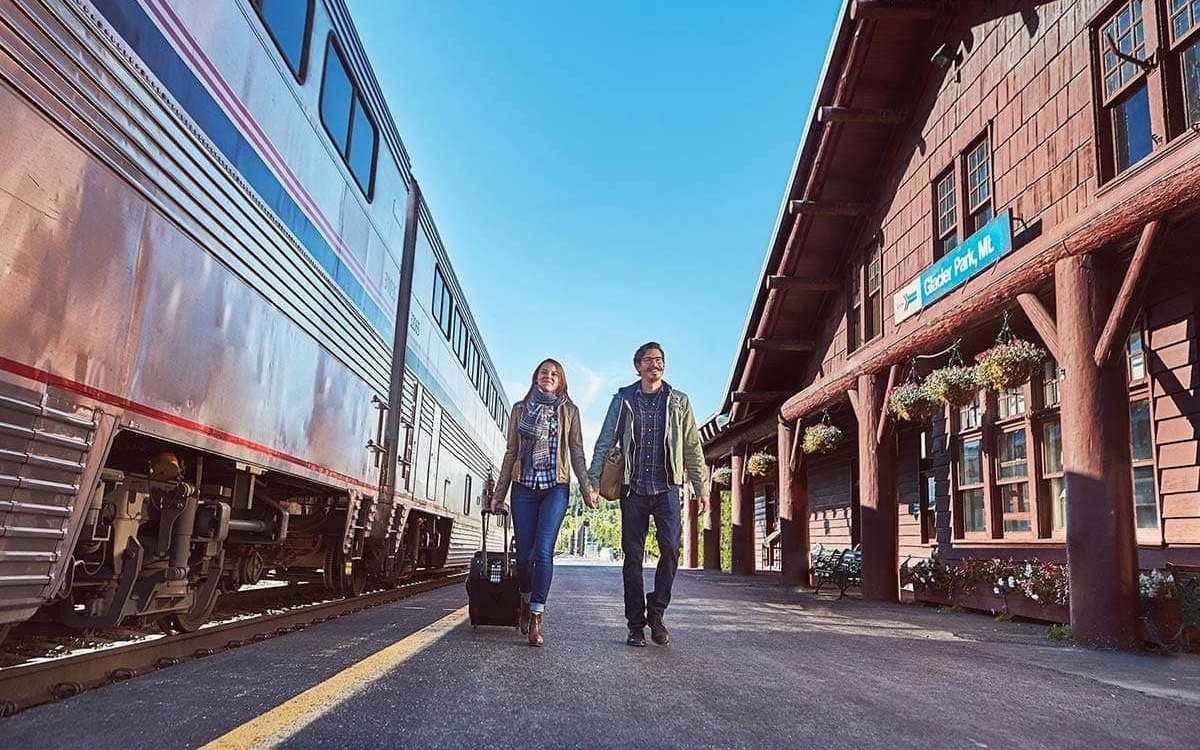 Glacier Park Lodge | Amtrak Vacations®